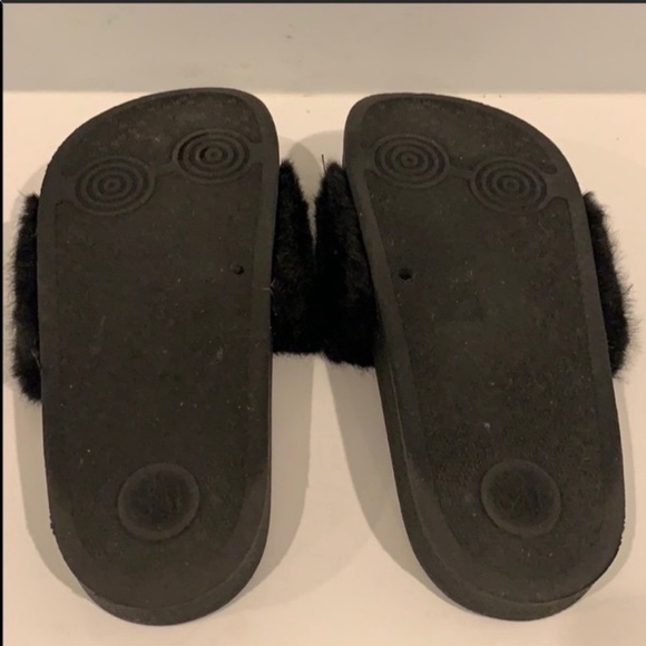 Steve Madden | Shoes | Steven Maiden Girls Slide Son Soft Black Fur Sz ...